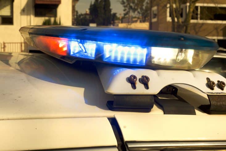 7 Ways To Mount a Light Bar on Roof Without Drilling | HandyHabits